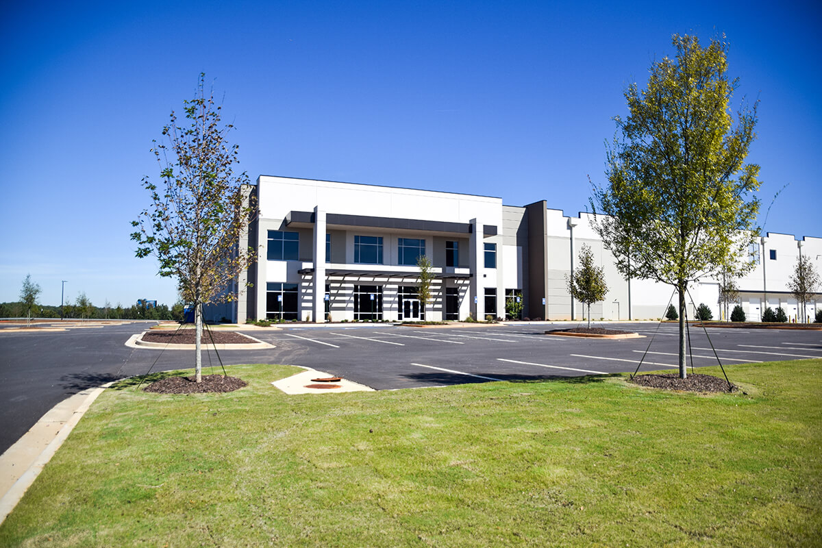 Interstate West - Kajima Building & Design Group Inc.