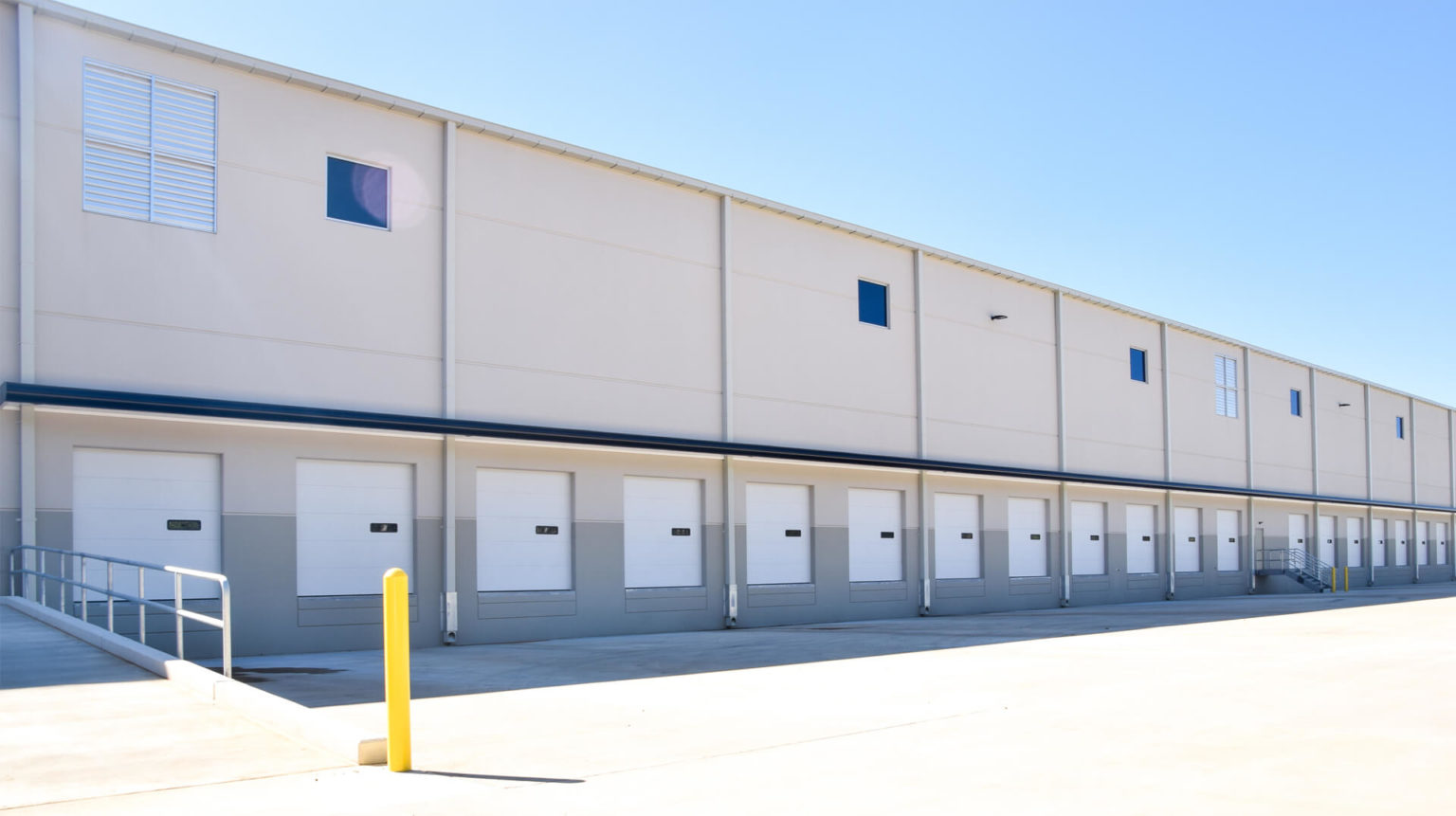 Choose KBDG Warehouse Construction - Kajima Building & Design Group Inc.