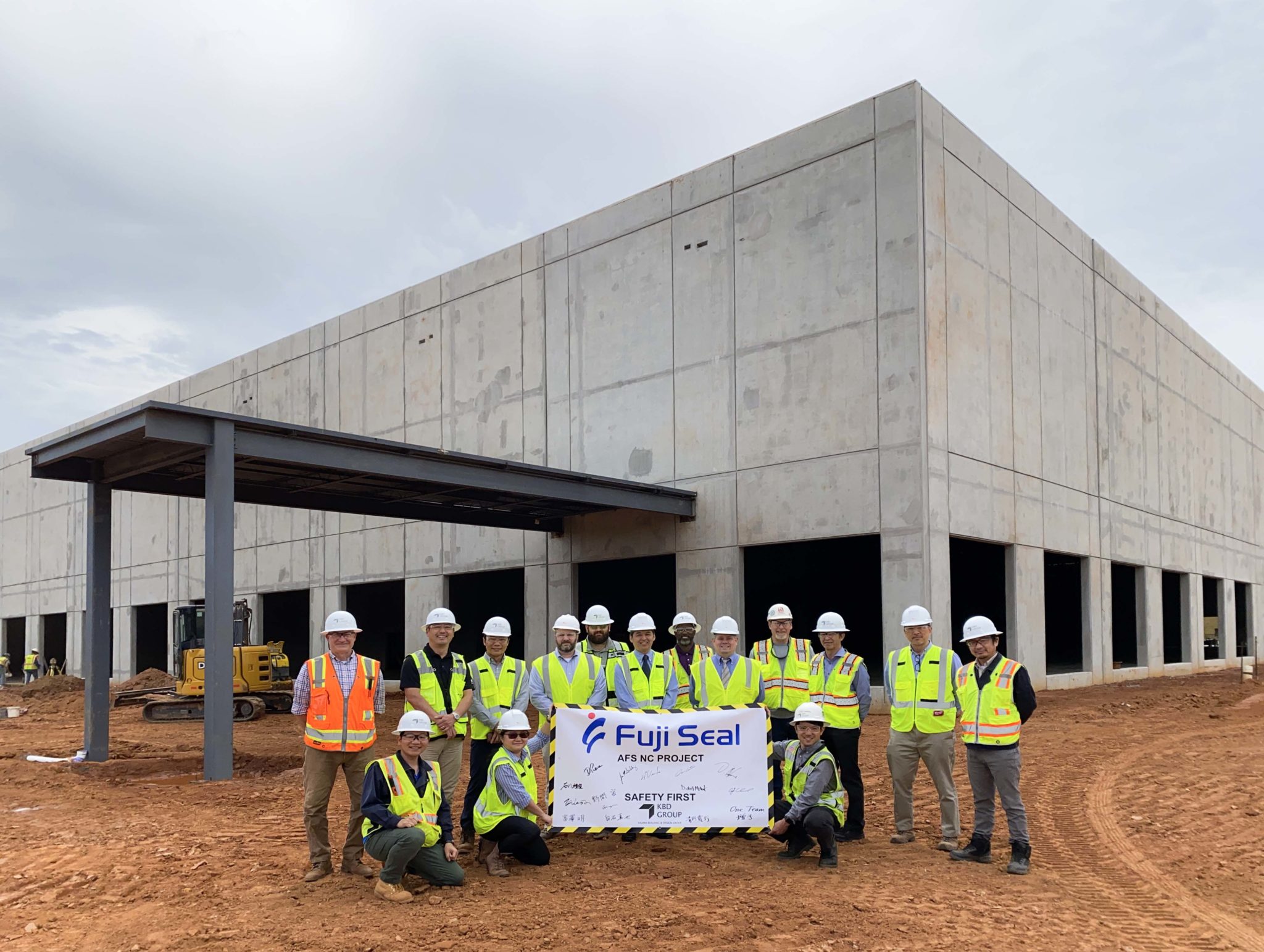 AFS Topping Off Ceremony - Kajima Building & Design Group Inc.