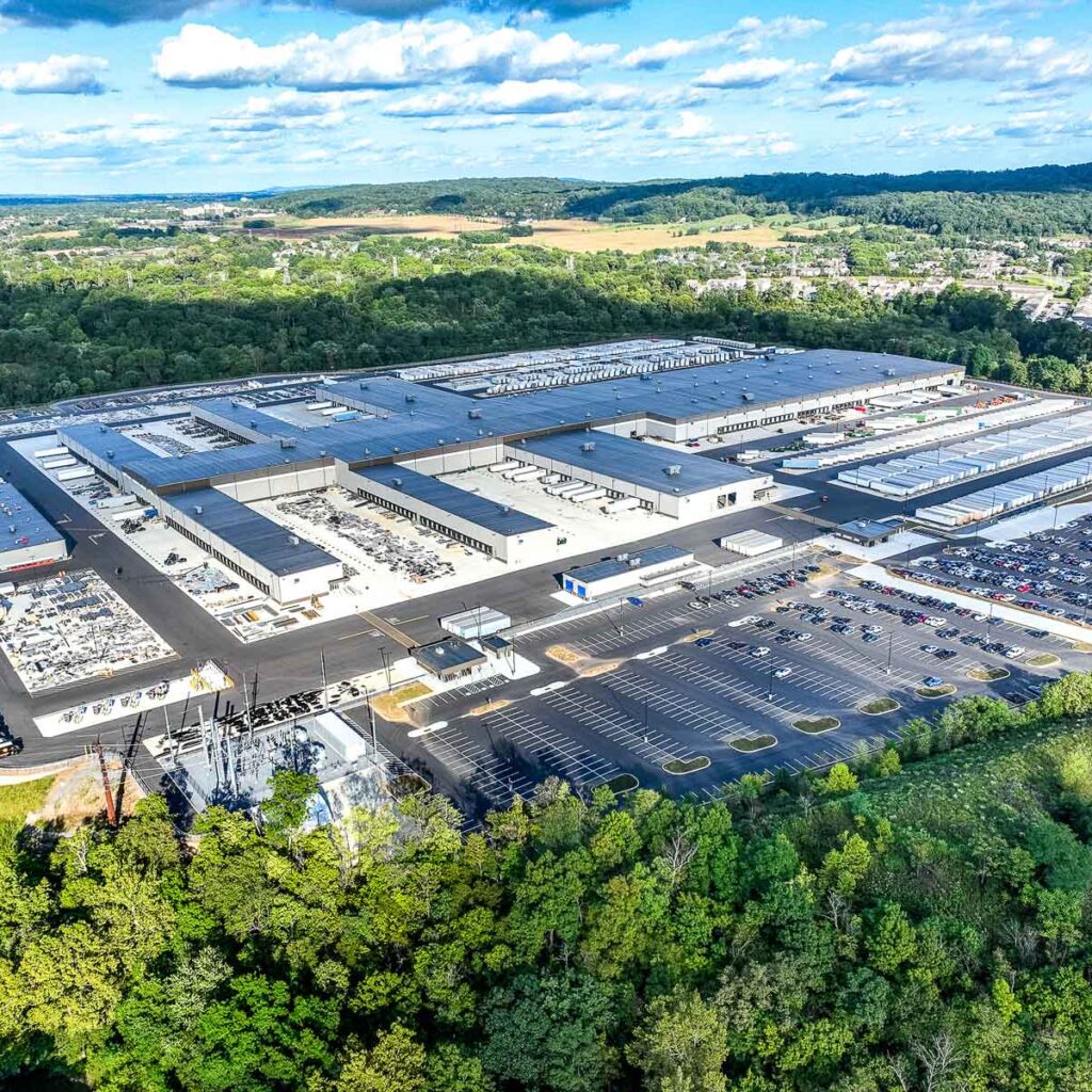 UPS East Zone Regional Hub - Kajima Building & Design Group Inc.