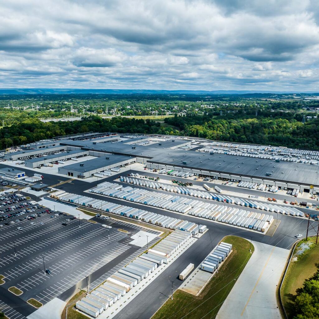 UPS East Zone Regional Hub - Kajima Building & Design Group Inc.